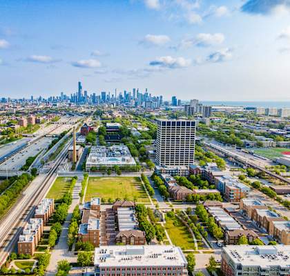 Park Boulevard | Apartments in Chicago, IL