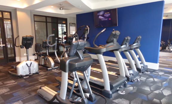 Apartments in Carmel, Indiana | Avant & Avant II