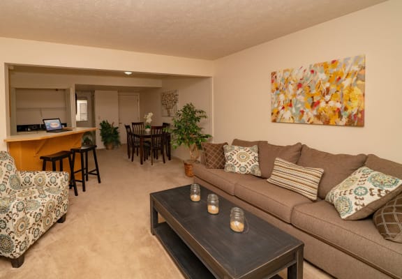 Apartments in Elkhart near Dunlap and Bristol | Arbor Lakes