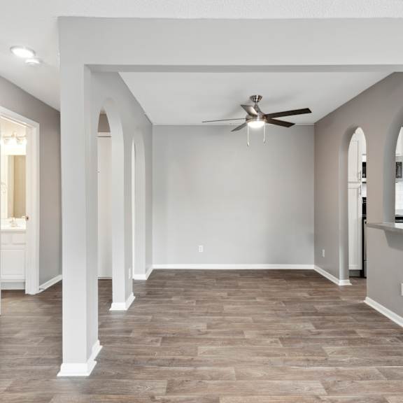 Apartments for Rent in Eagan, MN | Cedarvale Highlands