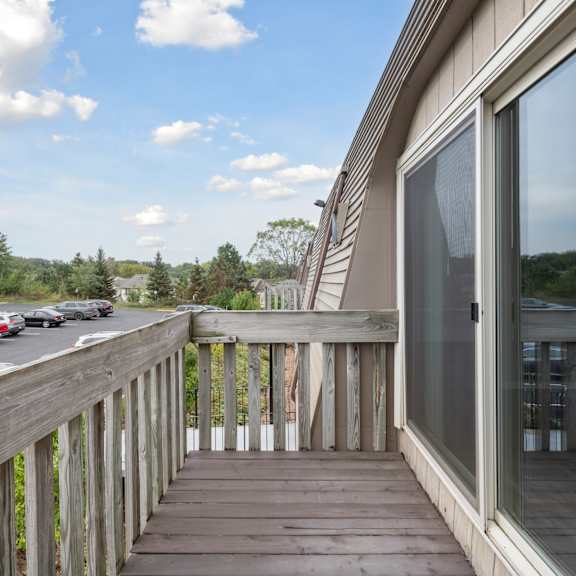 Apartments for Rent in Eagan, MN | Cedarvale Highlands