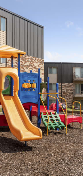 Silver Ridge | Apartments in Maplewood, MN