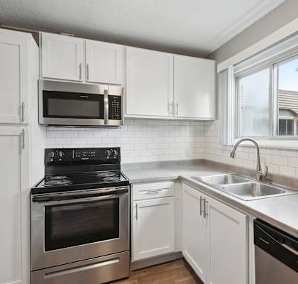 Apartments for Rent in Eagan, MN | Cedarvale Highlands