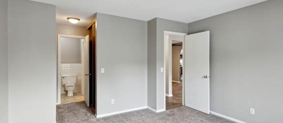 Apartments for Rent in Eagan, MN | Cedarvale Highlands