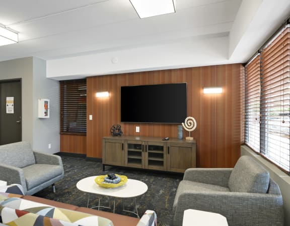 St. Louis Park Apartments | Park Pointe | Home