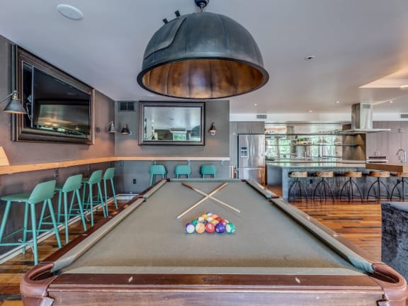 Stack House | Apartments in Seattle, WA