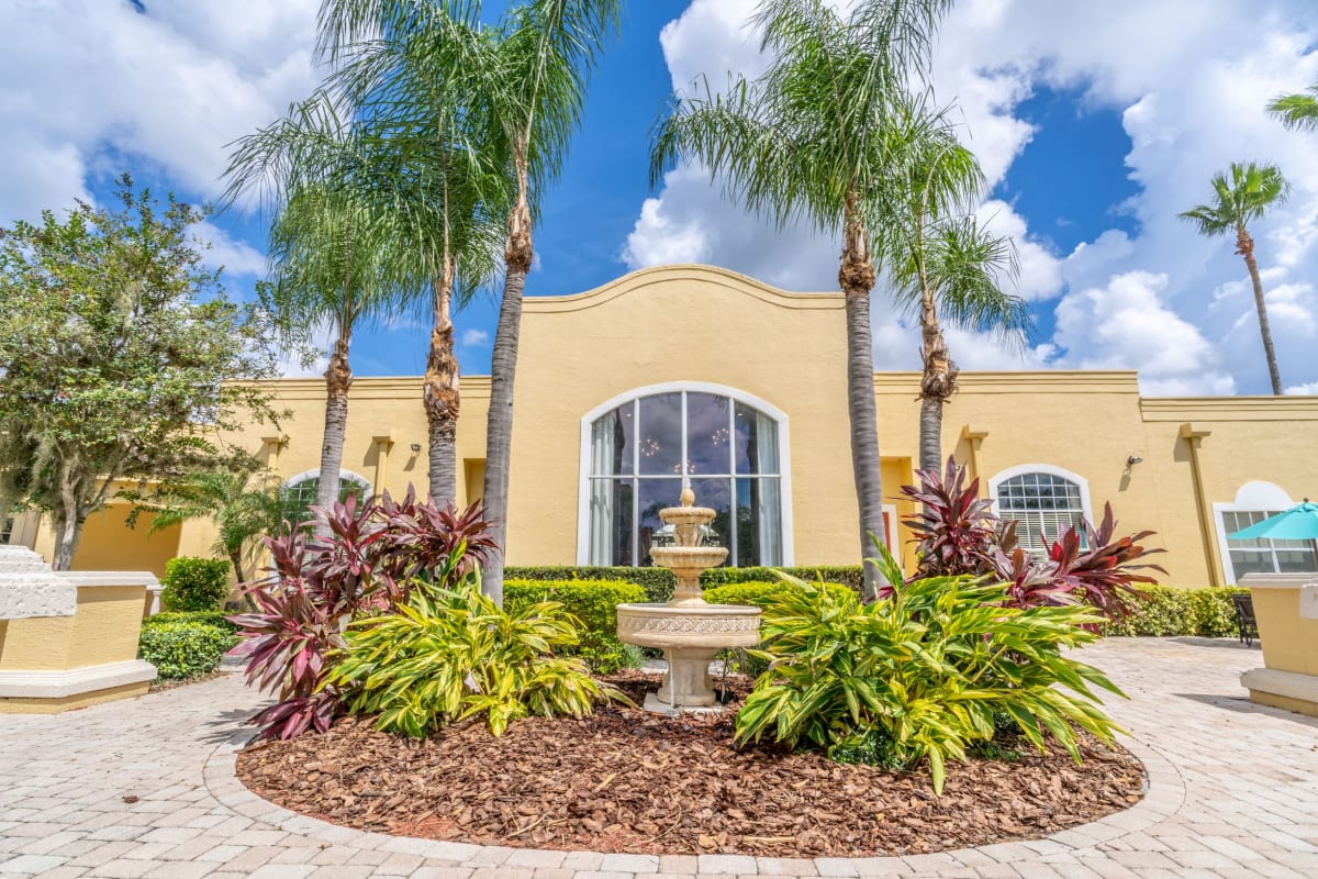 Mission Club Apartments | Apartments in Orlando, FL