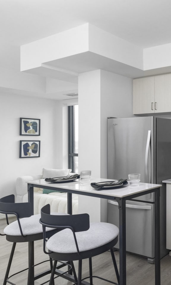 Parkside Square | Apartments in Toronto, ON