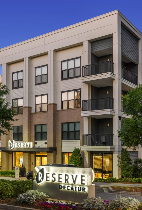 Luxury Apartments in Decatur, GA | Reserve Decatur | Home