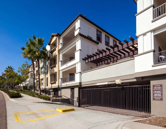 Elan Pacifico Encinitas | Apartments in Encinitas, CA