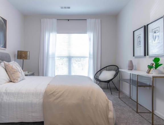 Springfield Apartments | The Residences at Springfield Station