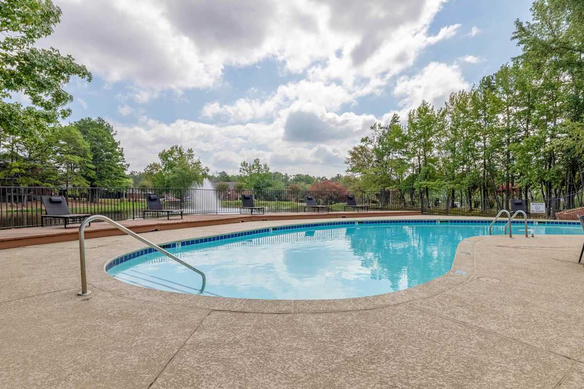 Little Rock Apartments | The Waters at Chenal
