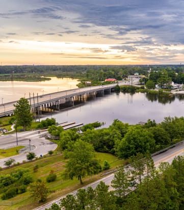 Caswell at Riverwalk | Apartments in Jacksonville, NC