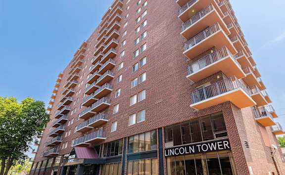 Lincoln Tower Apartments | Apartments in Springfield, IL