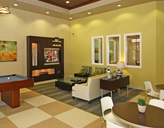 Hills of Valencia Apartments in Valencia, CA in Santa Clarita