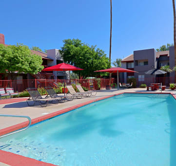 Country Gables | Apartments in Glendale, AZ