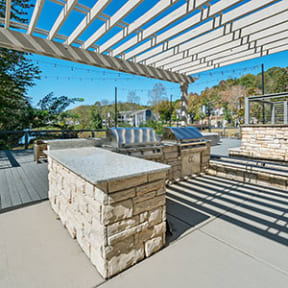 Edgewater at Sandy Springs Apartments | Apartments in Sandy Springs, GA