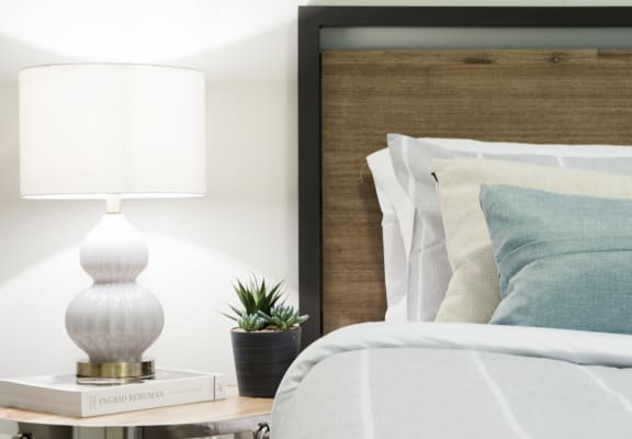 Lord Simcoe Apartments | Apartments in Niagara Falls, ON