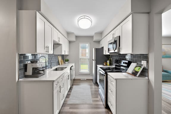 Greentrees | Apartments in Riverview, MI