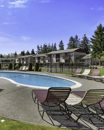 Apartments in Lynnwood | Pinewood Square Apartment Homes