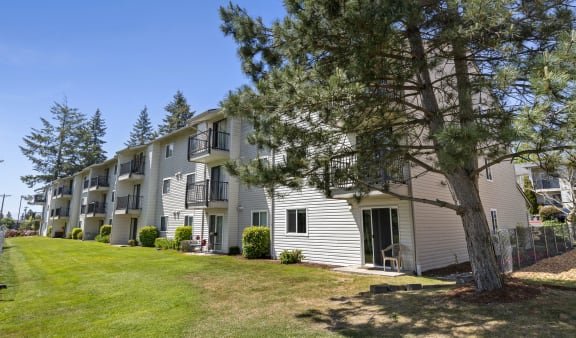 Apartments in Edmonds, WA | Park Edmonds Apartment Homes