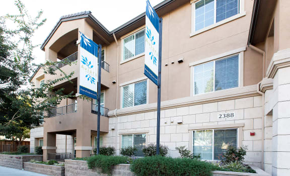 Apartments in San Jose, CA | Aviara Apartments | Home