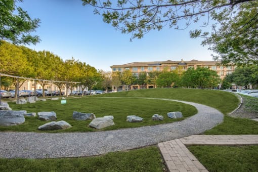 Thousand Oaks at Austin Ranch | Apartments in The Colony, TX