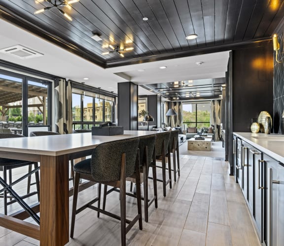 Newtown Square Apartments | The Harrison Apartments