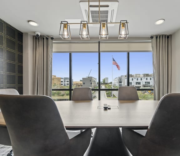 Newtown Square Apartments | The Harrison Apartments