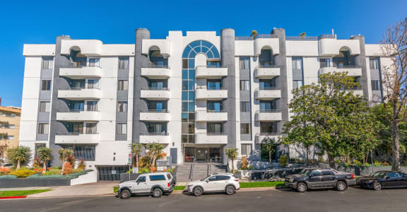 Well-Appointed Apartments in Westwood - Luxury and Convenience