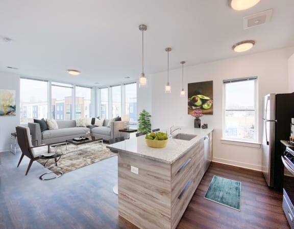 Somerset Square | Apartments in Somerset, NJ