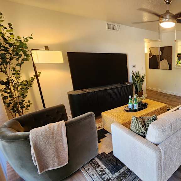 Life at Mica| Apartments in Tucson, AZ