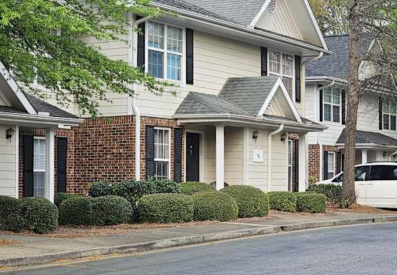 Azalea Place | Apartments in Greenville, SC