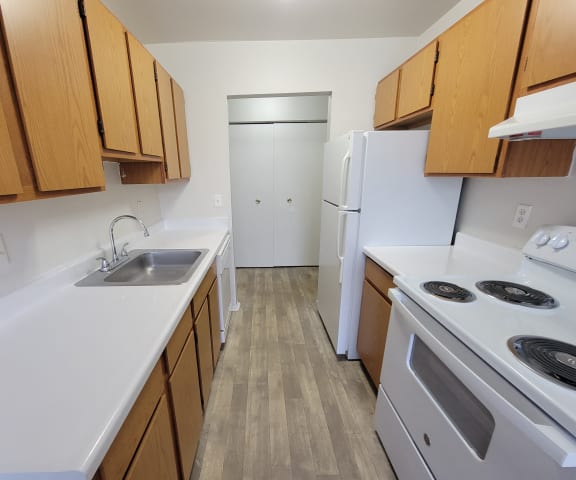 Apartments in Clinton Township, MI | Garfield Commons