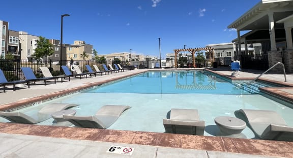 Ridge at Castle Rock Apartments | Apartments in Castle Rock, CO
