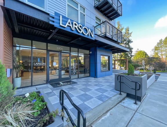 Larson Apartments | Apartments in University Place, WA