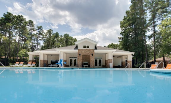 Luxury Apartments in Midtown Raleigh, NC | Shellbrook