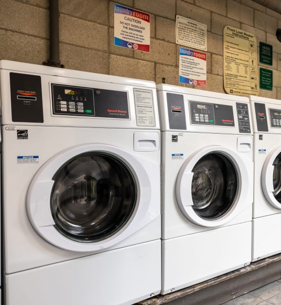 Parc Ridge Apartments, 9555 Reseda Blvd, Northridge, CA 91324