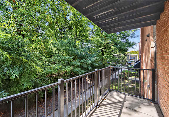 Park Naylor | Apartments in Washington, DC