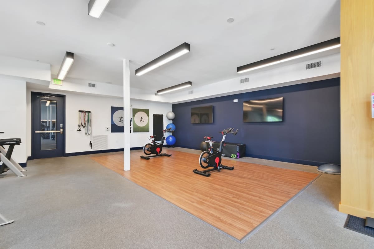 Apartments in Downtown Carrollton, TX | LYV Broadway