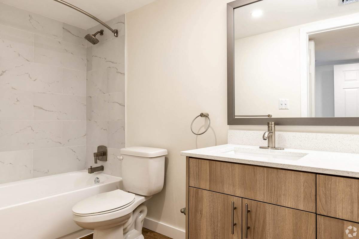 Tropical Pointe @ Biscayne Gardens | Images