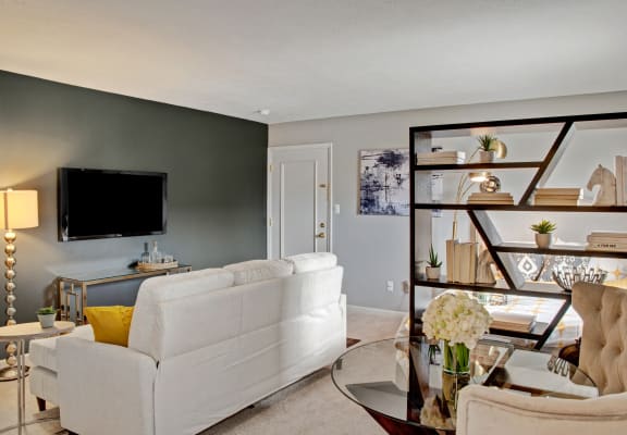 Lake Castleton | Apartments in Indianapolis, IN | RENTCafe