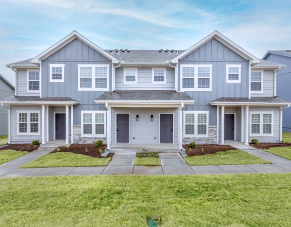 Raymore, MO Apartments | The Venue Townhomes | Home