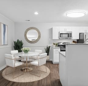 Southwest Raleigh Apartments | The Summit at Avent Ferry
