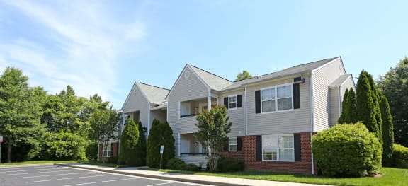 Overlook at Brook Run | Apartments in Richmond, VA