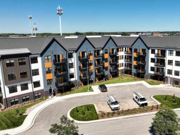 The Ruby at Brookfield Square | Apartments in Brookfield, WI