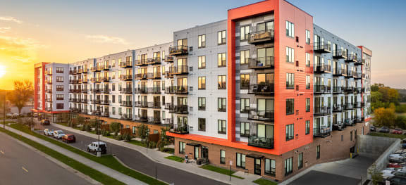 Golden Valley Apartments | Hello Apartments