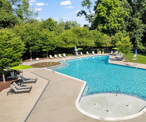 Apartments in Towson, MD | Courthouse Square Apartments