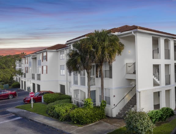 Colonnade Residences | Apartments in Sunrise, FL