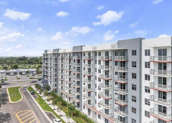 Brand-New Luxury Apartments | Vista Sur